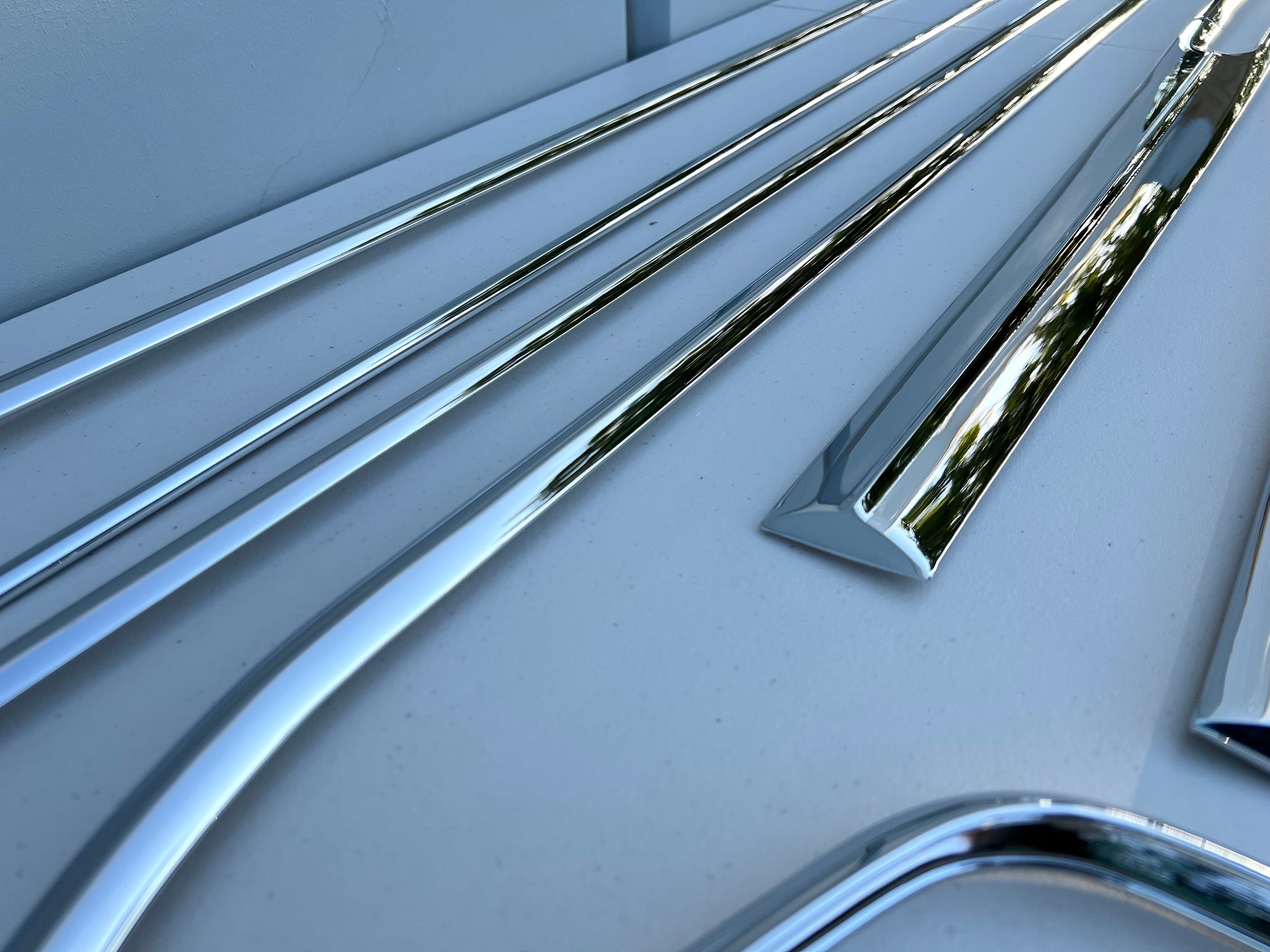 1961 CHEVY IMPALA 2 DOOR BODY SIDE MOLDING COMPLETE SET 16PC (NEW / TR ...